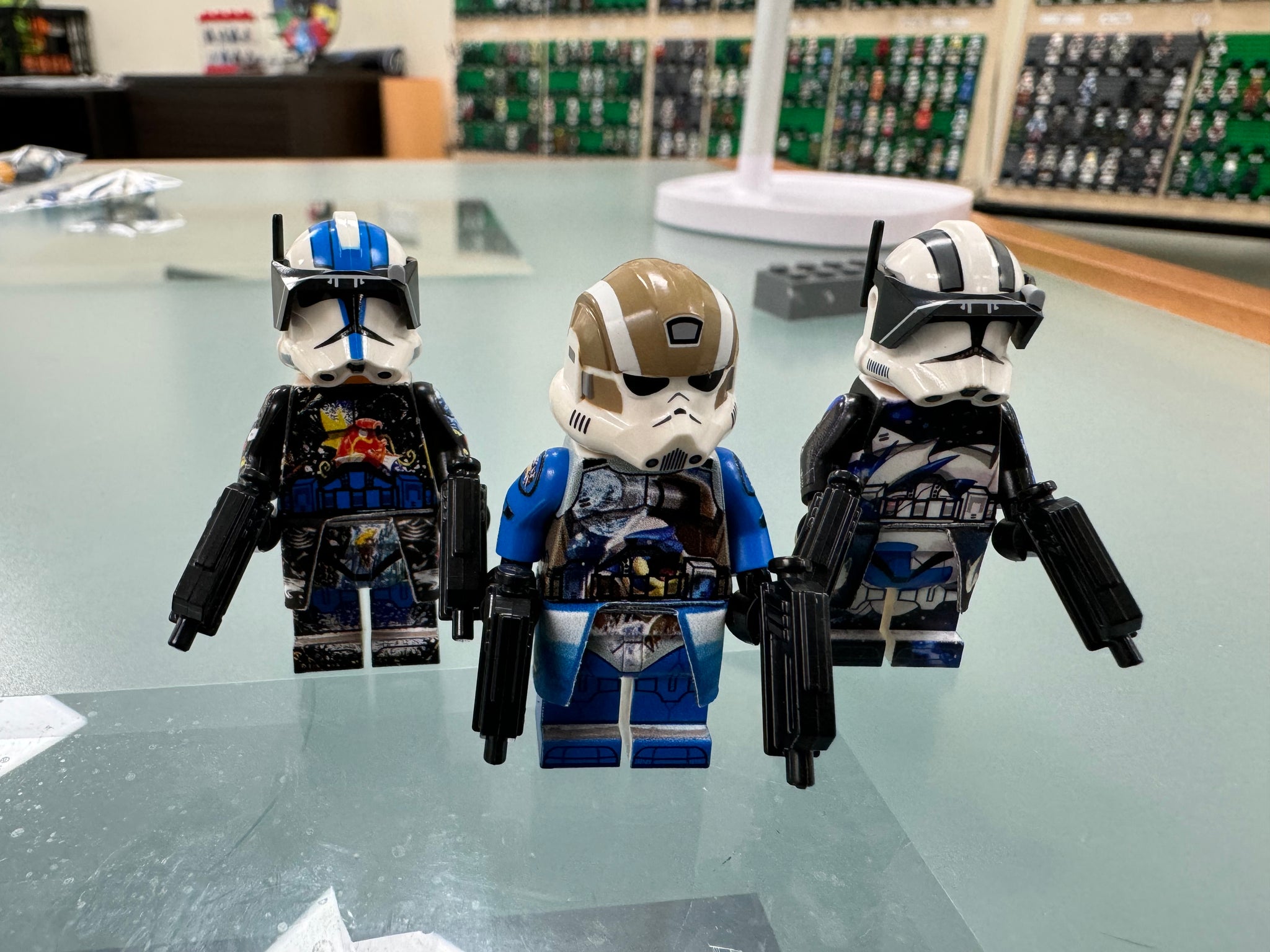 Special trio for Leon