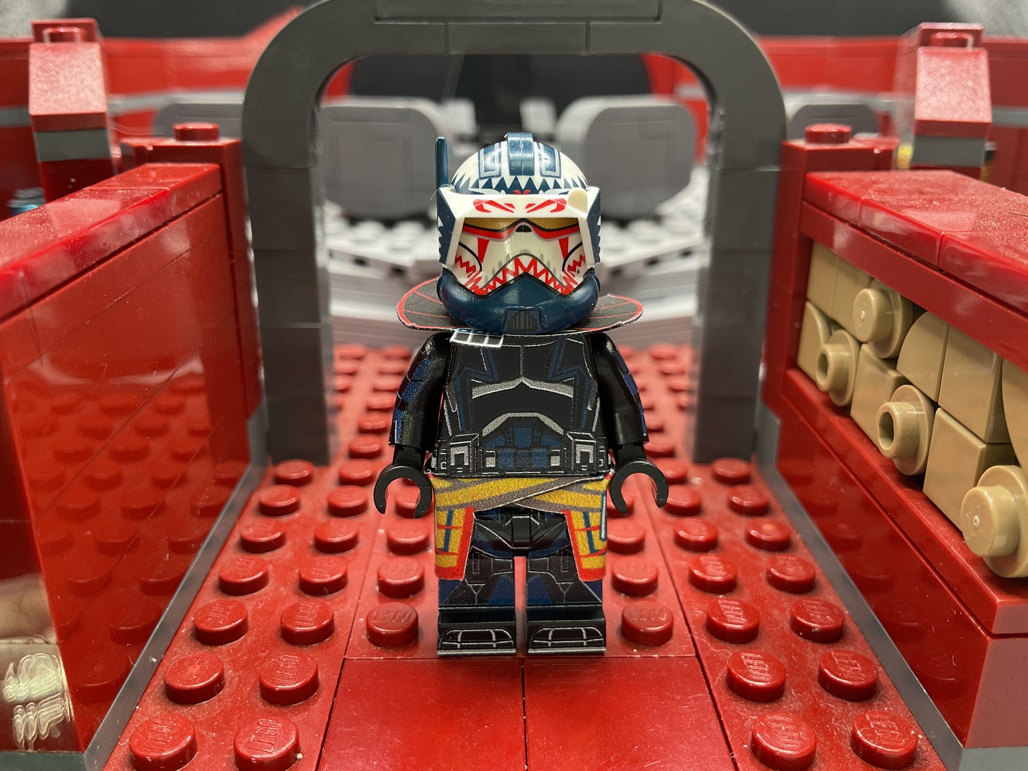 Muunilinst 10 Commander “Shadows”