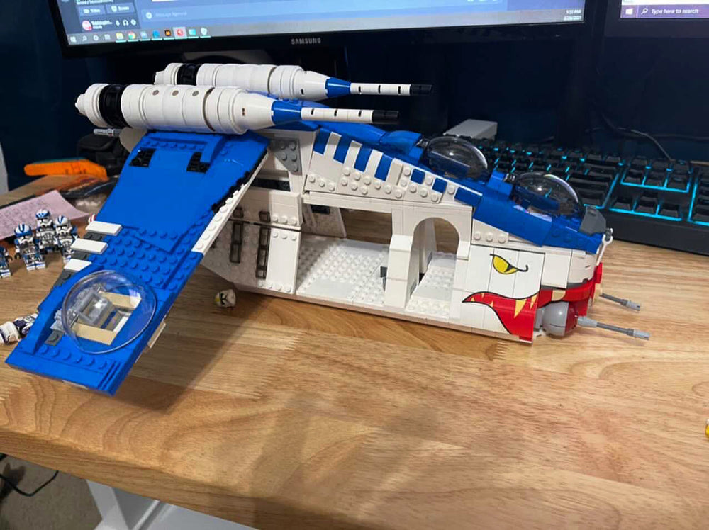 LIMITED EDITION MUUNILINST 10 ARC REPUBLIC GUNSHIP